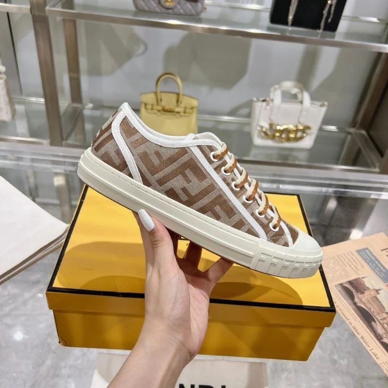 Bargain Fendi Low Shoes
