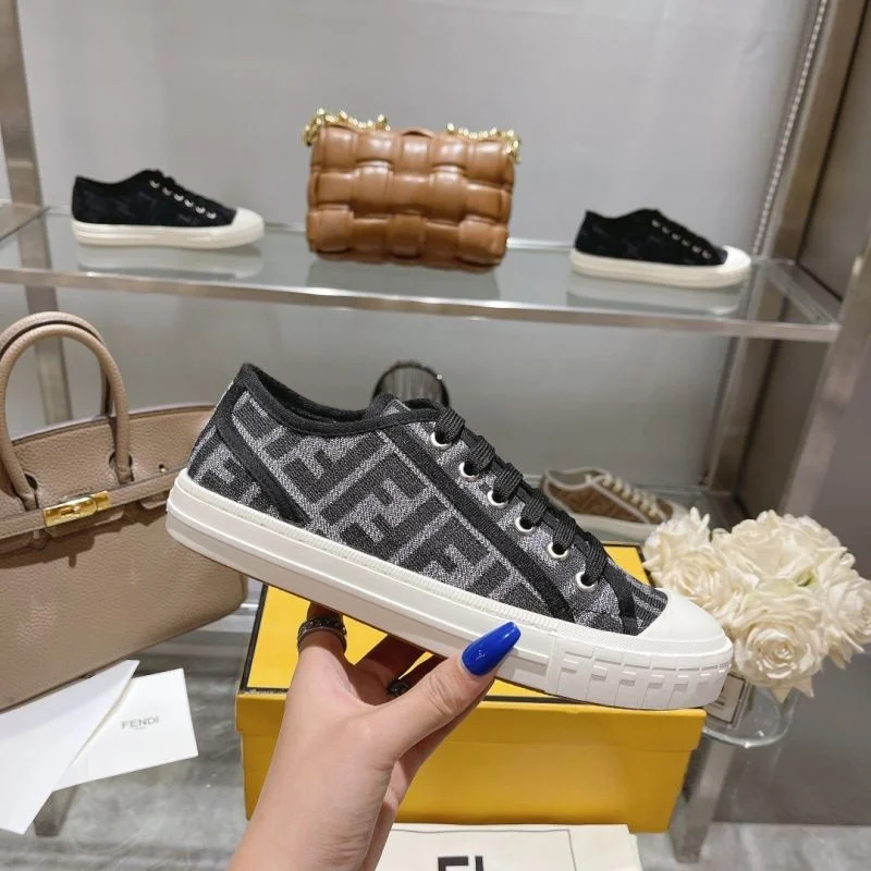 Inexpensive Fendi Low Shoes