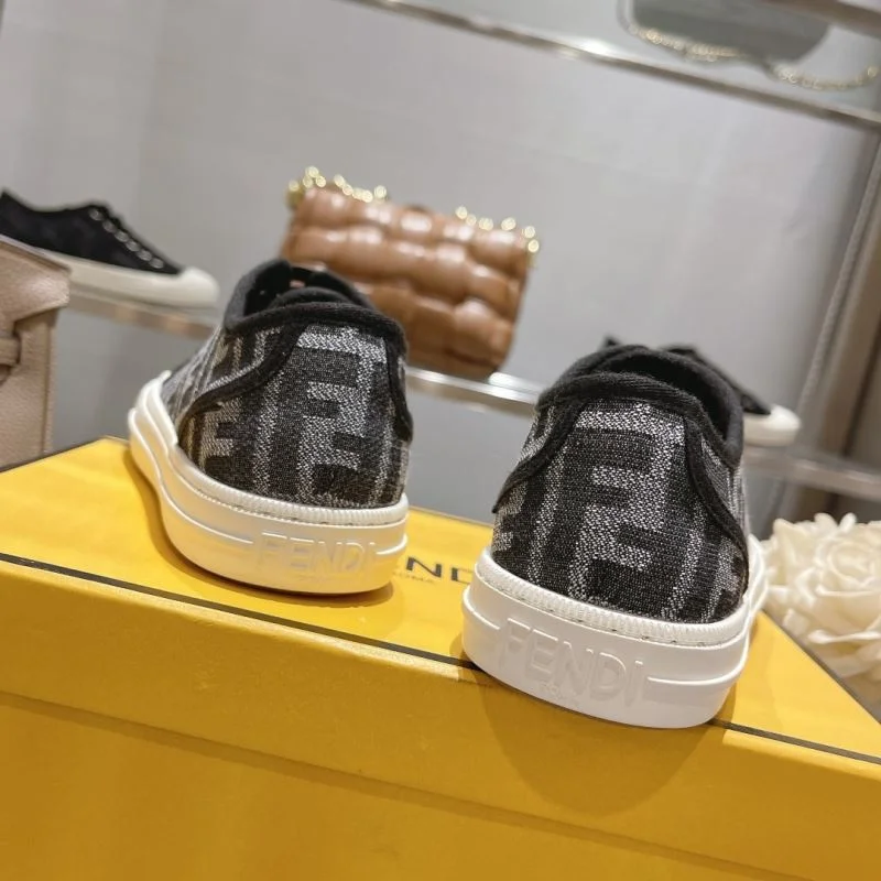 Inexpensive Fendi Low Shoes