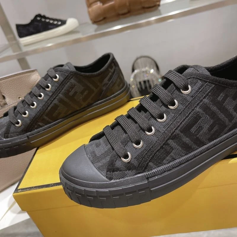 Accurate model Fendi Low Shoes