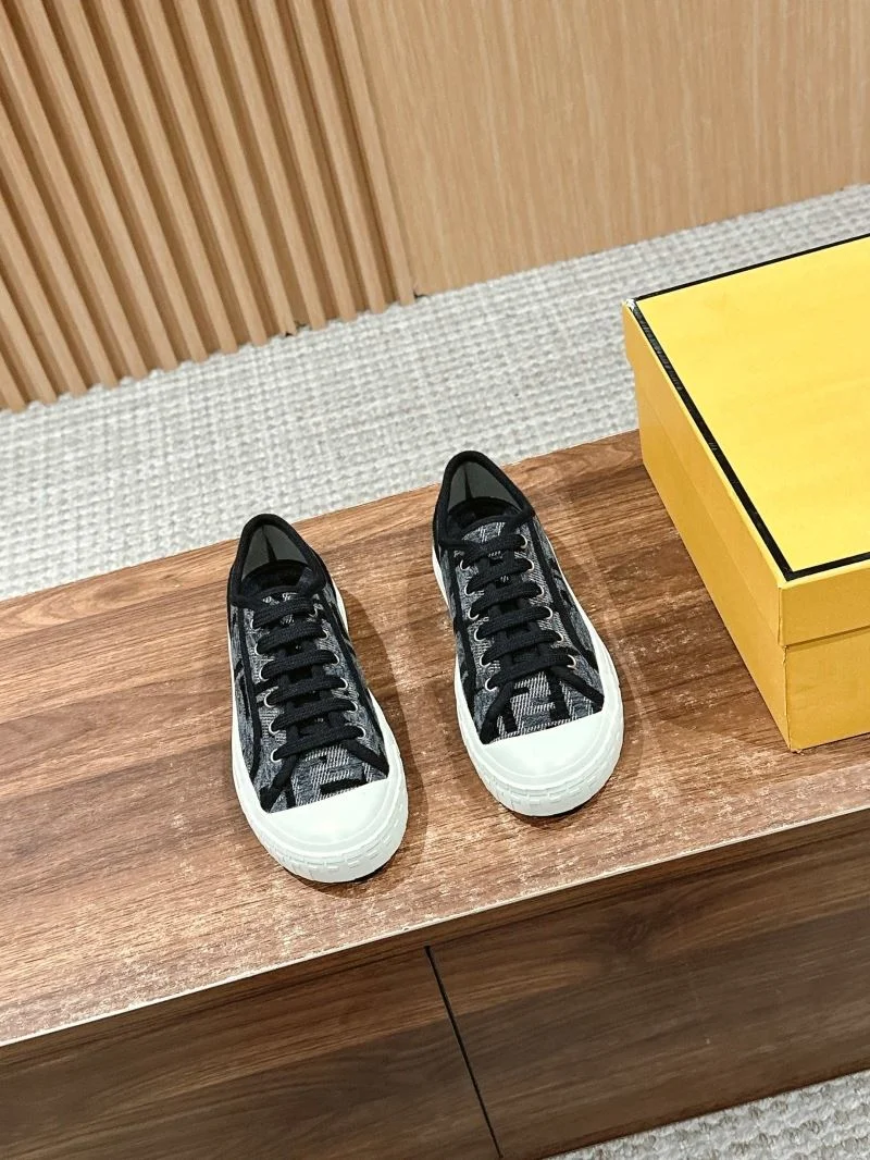 Fendi Low Shoes
