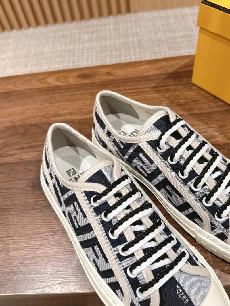 Cut-rate Fendi Low Shoes