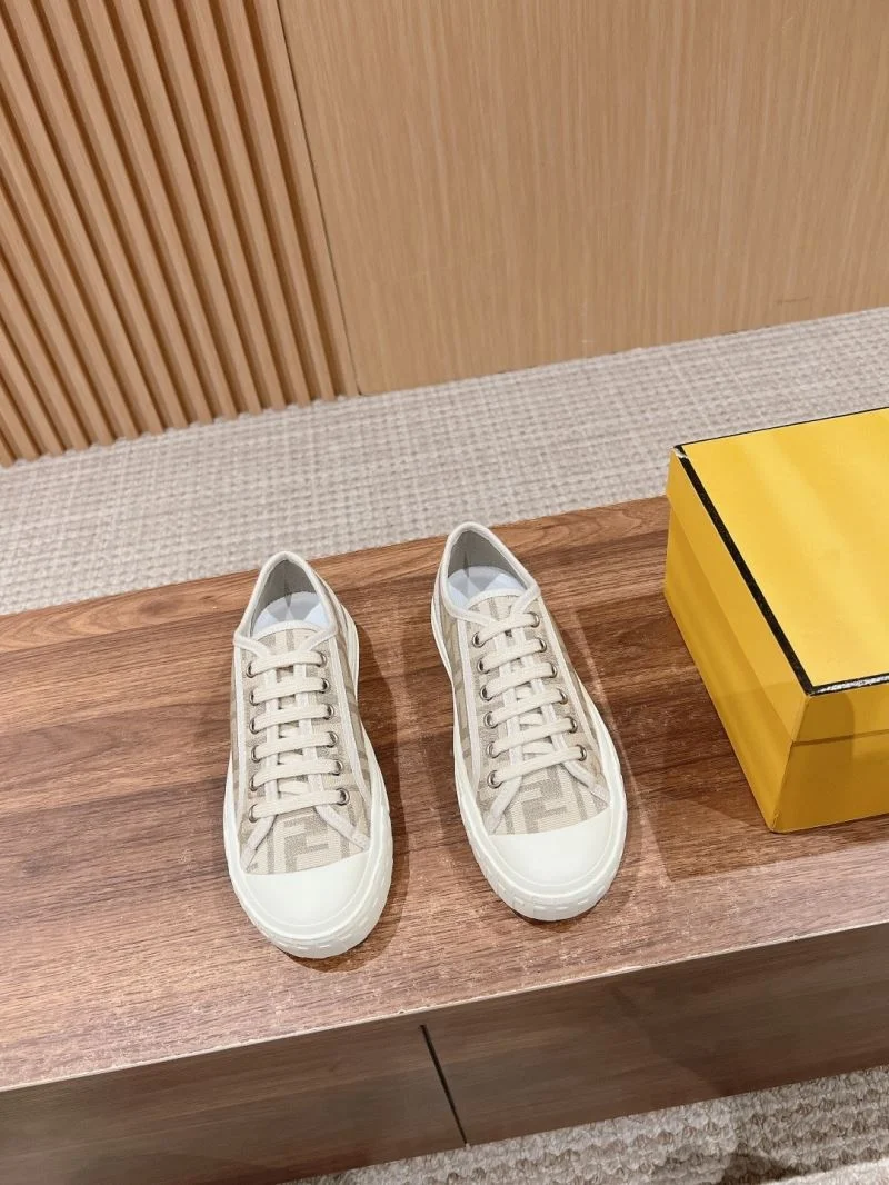 Fendi Low Shoes
