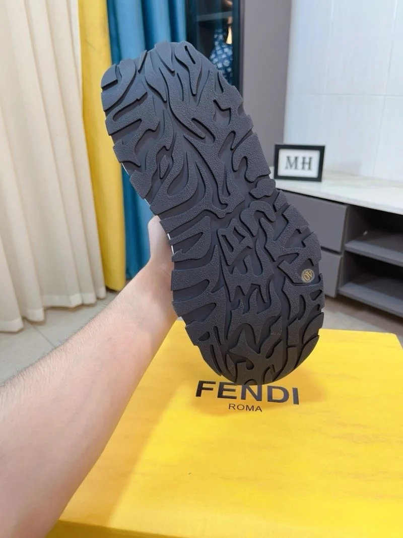 High accuracy Fendi Low Shoes