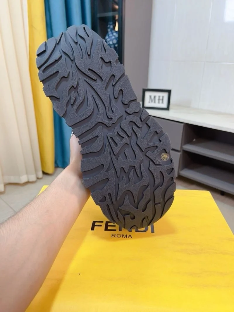 Mirror quality Fendi Low Shoes