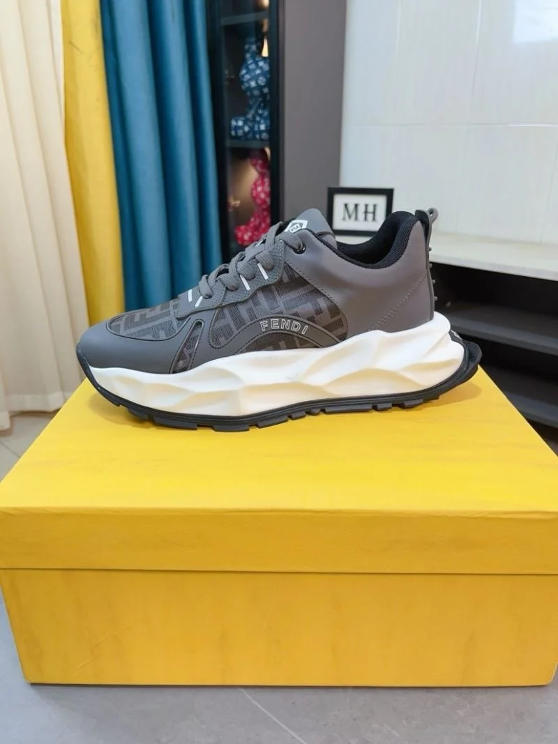 Fendi Low Shoes