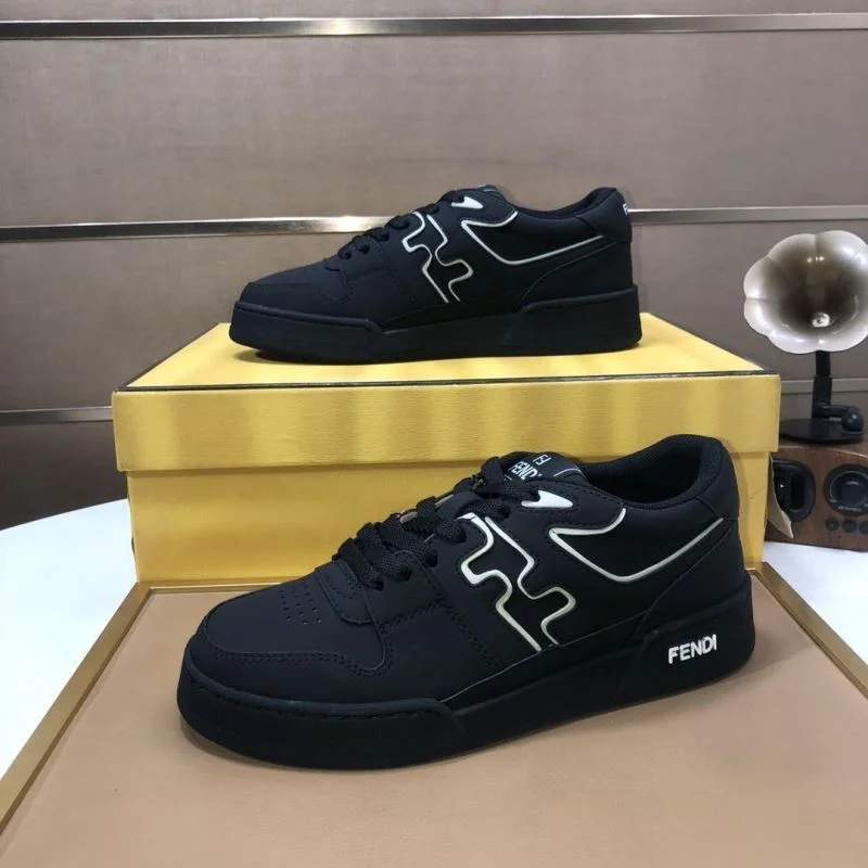 Top mirror Fendi Low Shoes
