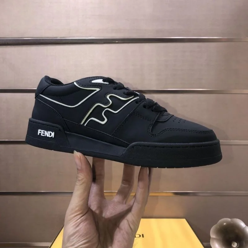 Top mirror Fendi Low Shoes