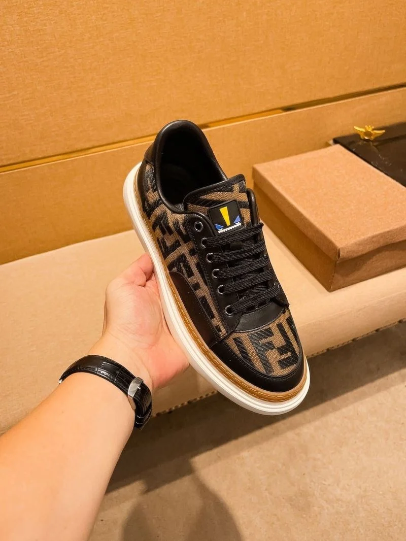 Bargain Fendi Low Shoes