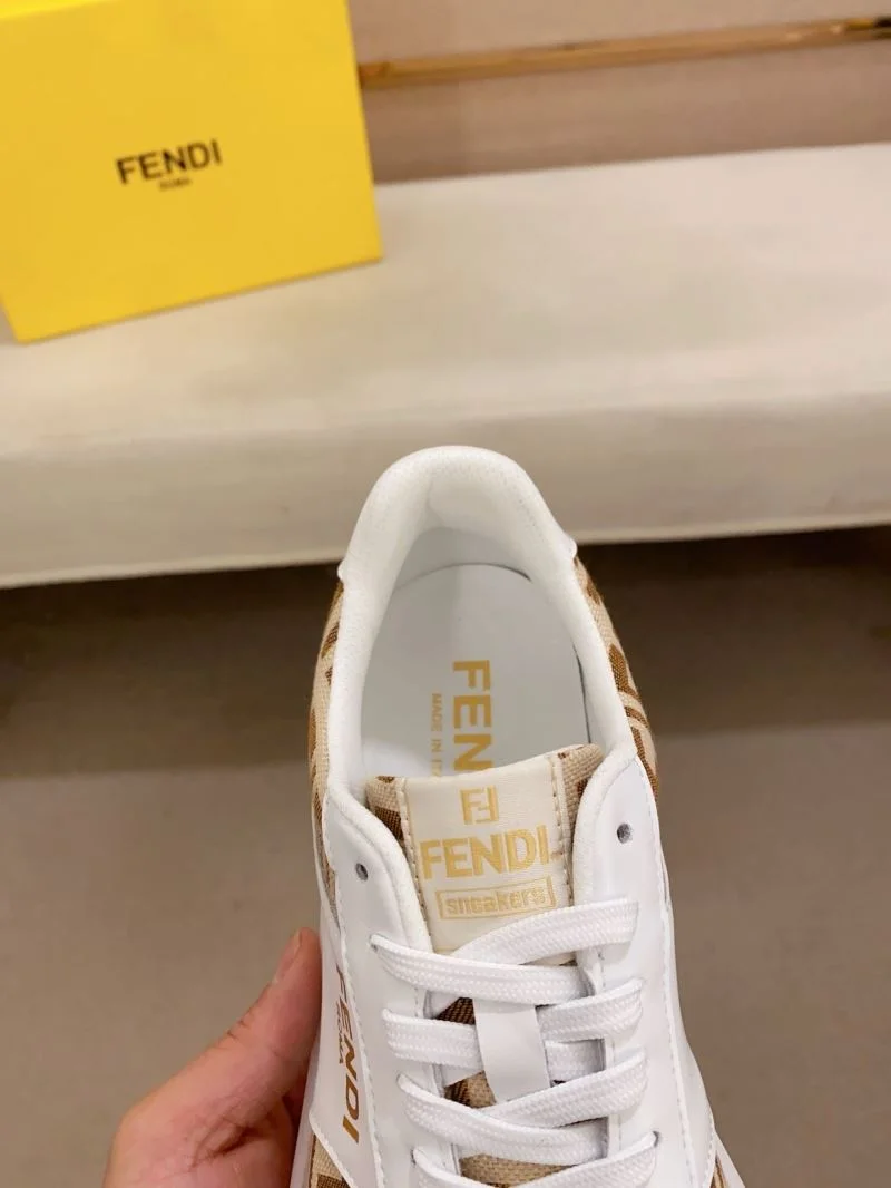 Accurate model Fendi Low Shoes