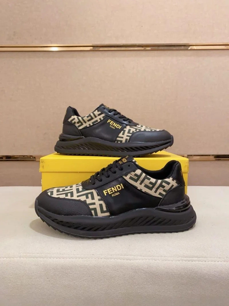 Top mirror Fendi Low Shoes
