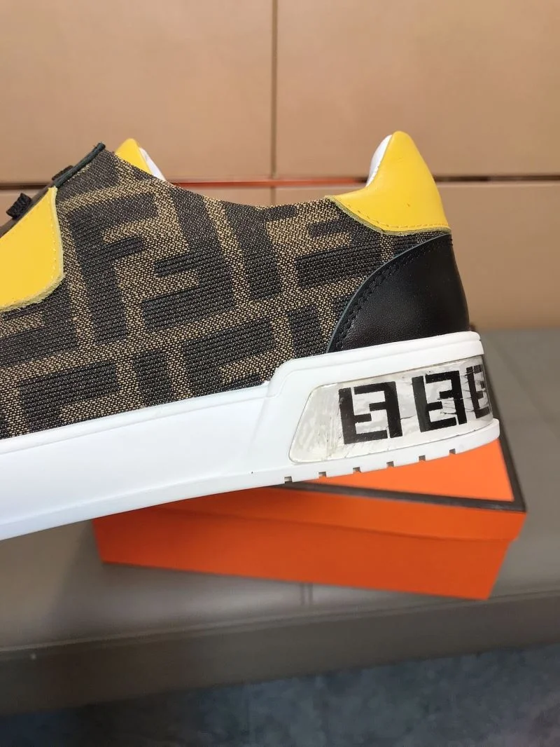 Top mirror Fendi Low Shoes