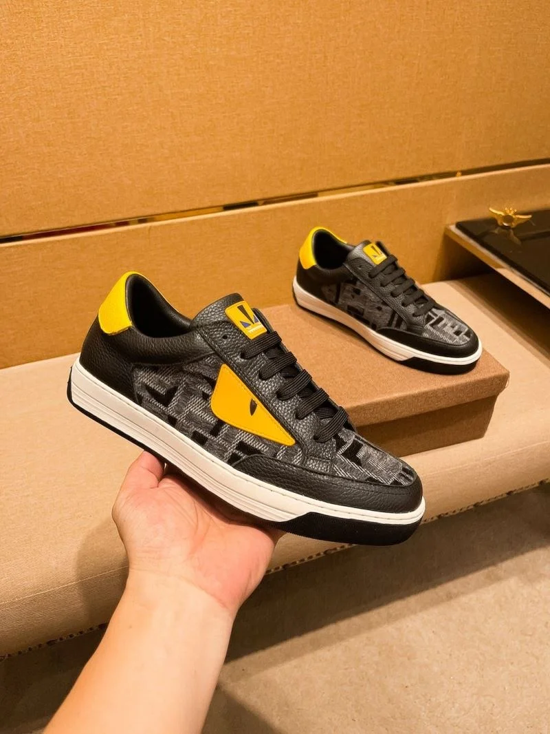 Top mirror Fendi Low Shoes