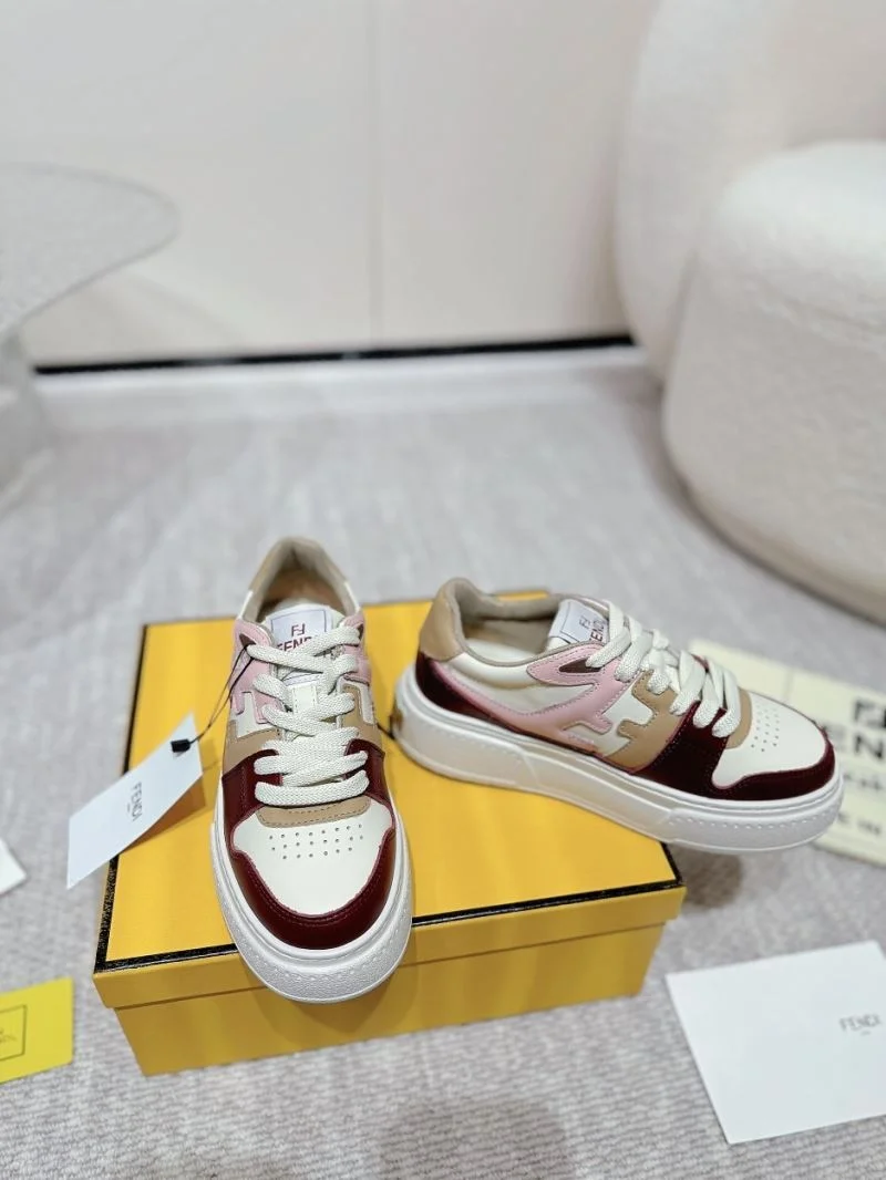 Top mirror Fendi Low Shoes