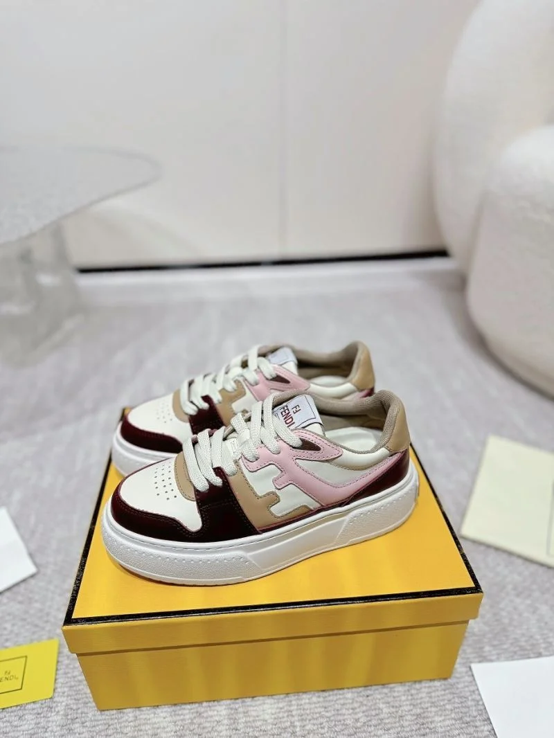 Top mirror Fendi Low Shoes