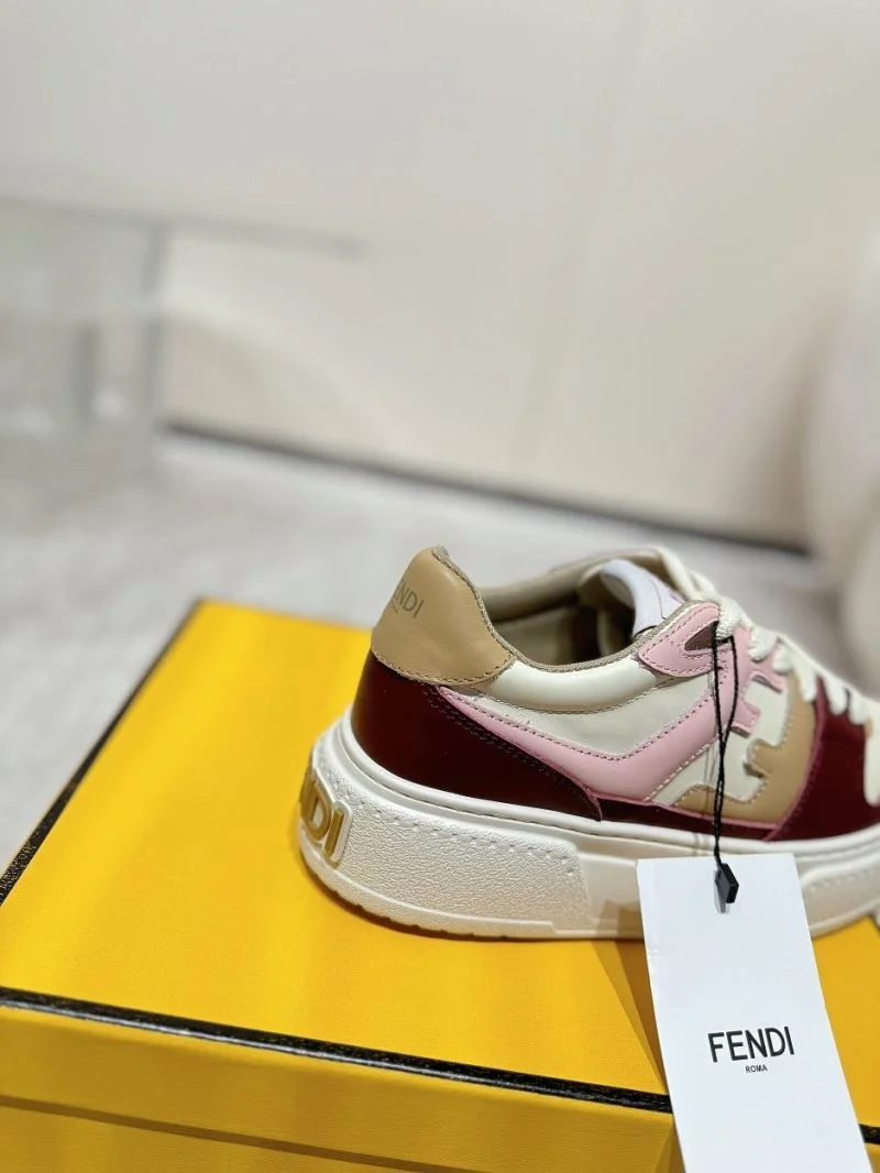 Top mirror Fendi Low Shoes