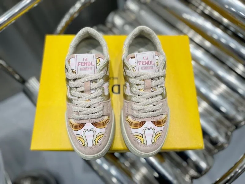 Fendi Low Shoes