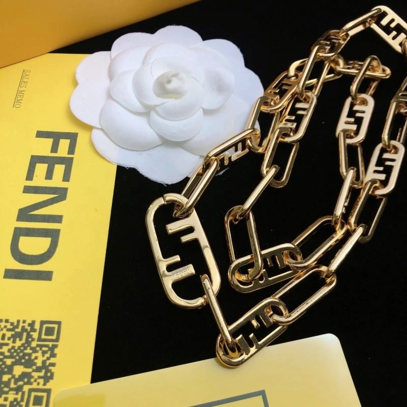 Precise copy Fendi Necklaces