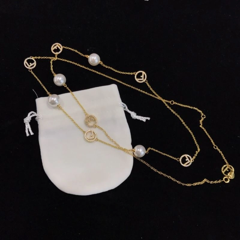 Accurate model Fendi Necklaces