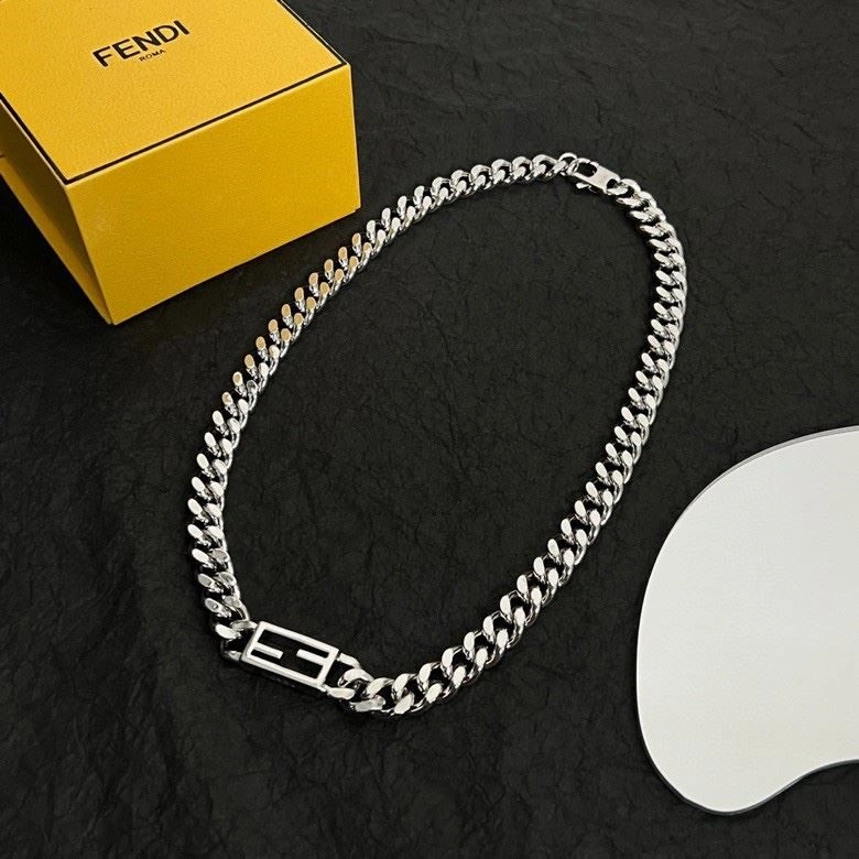 Low-cost Fendi Necklaces