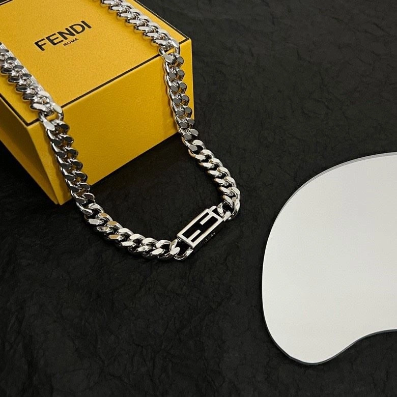 Low-cost Fendi Necklaces