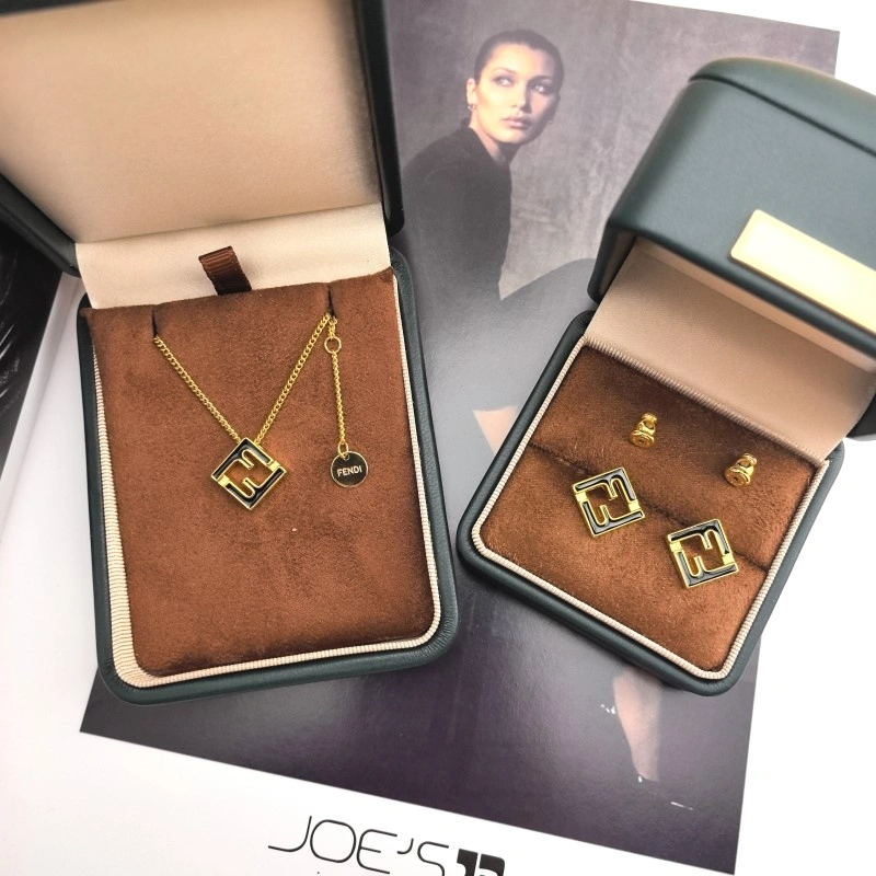 Mirror quality Fendi Necklaces