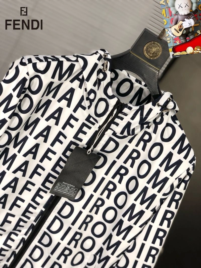 Top mirror Fendi Outwear