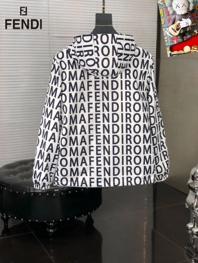 Top mirror Fendi Outwear