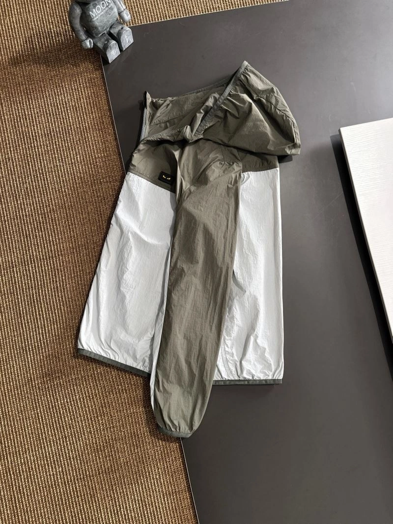 Top mirror Fendi Outwear