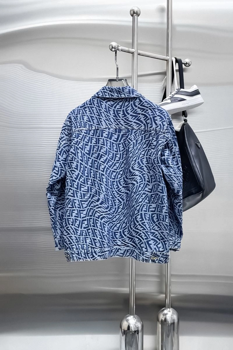 Top mirror Fendi Outwear