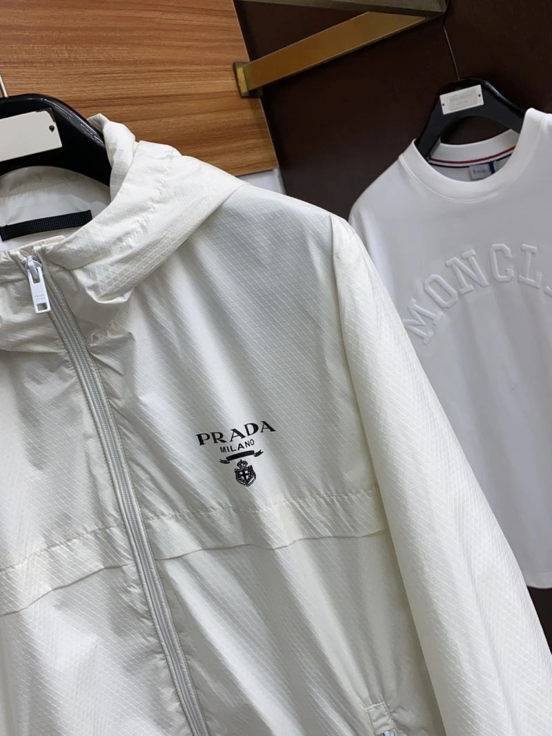 Official Fendi Outwear