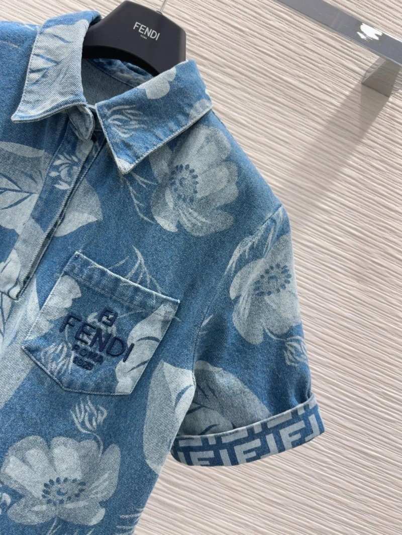 Top mirror Fendi Outwear