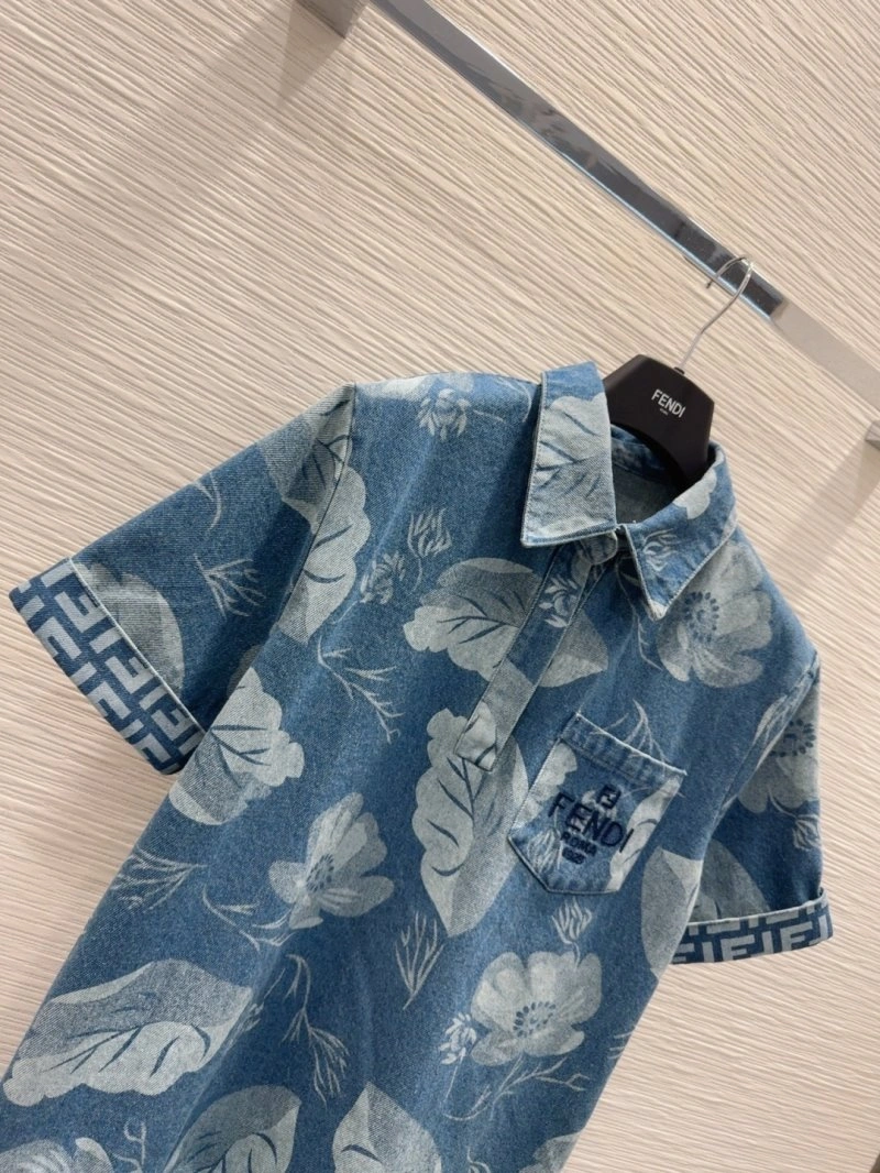 Top mirror Fendi Outwear