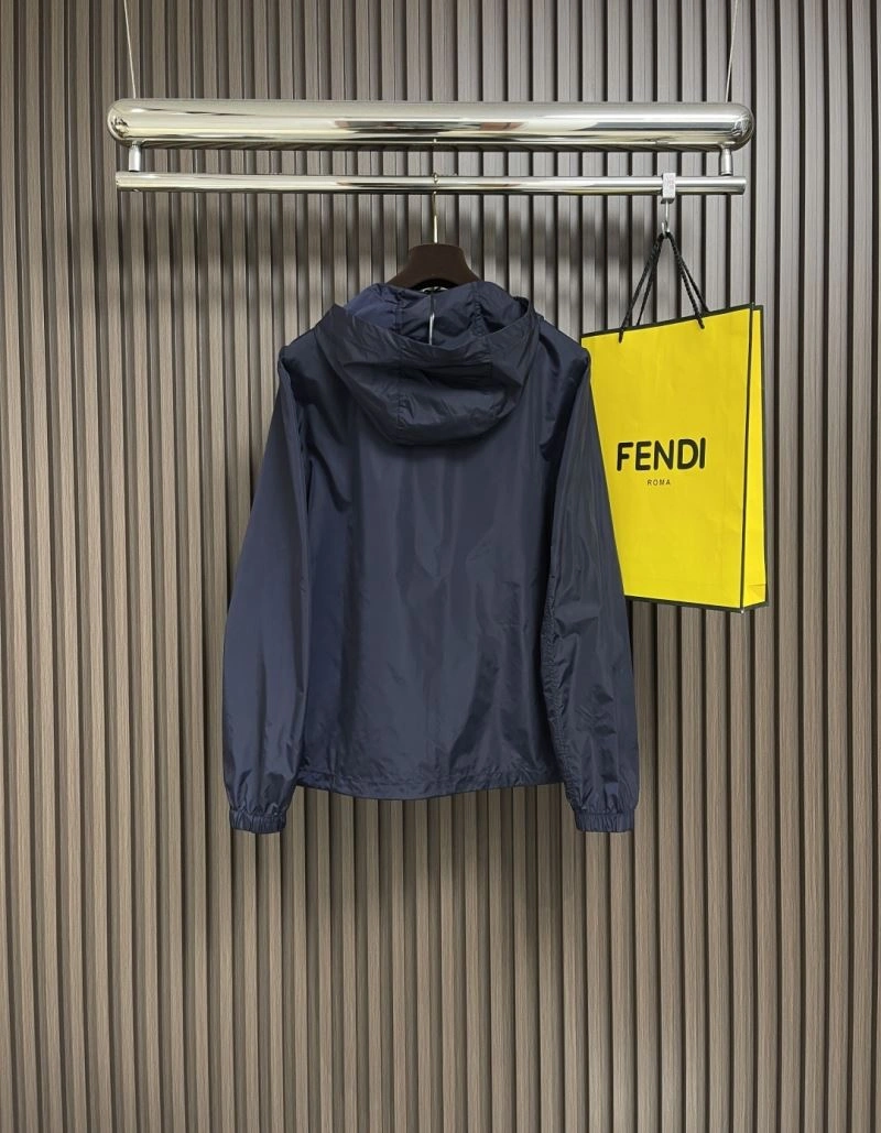Top mirror Fendi Outwear