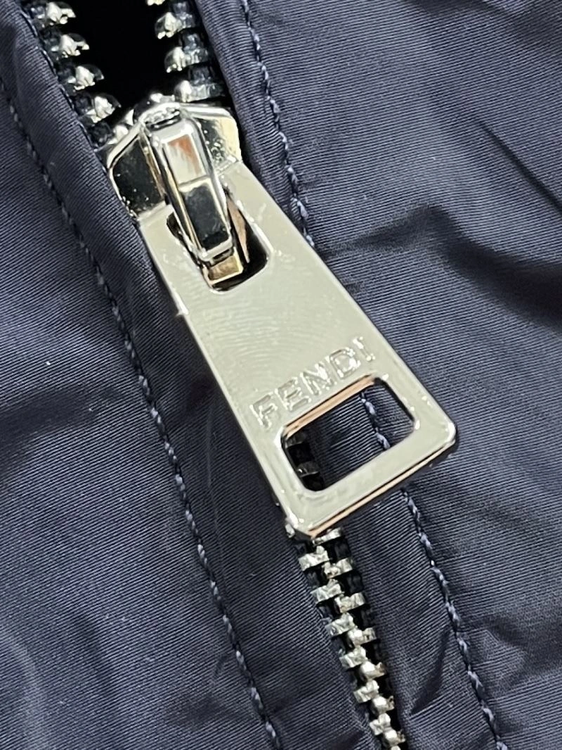 Top mirror Fendi Outwear