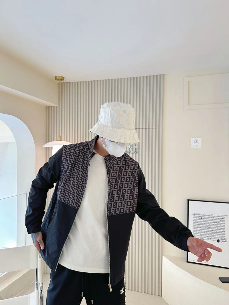 Top mirror Fendi Outwear