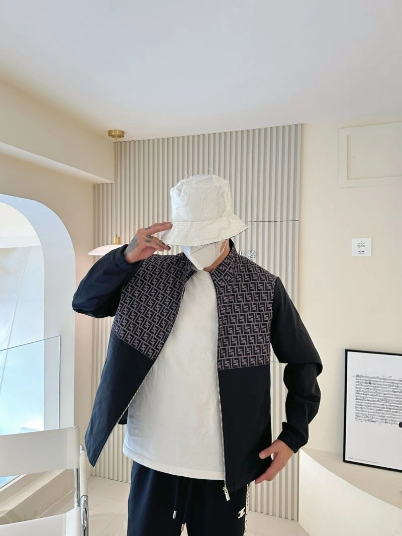 Top mirror Fendi Outwear