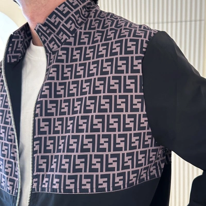 Top mirror Fendi Outwear