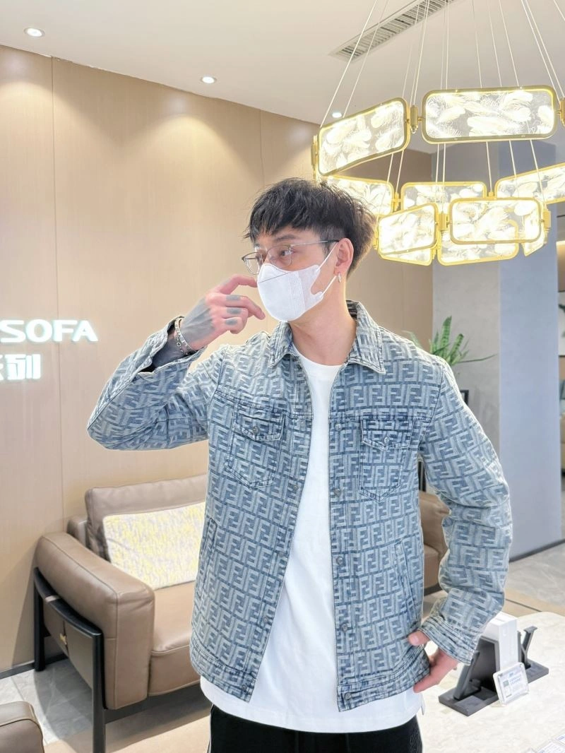 Top mirror Fendi Outwear