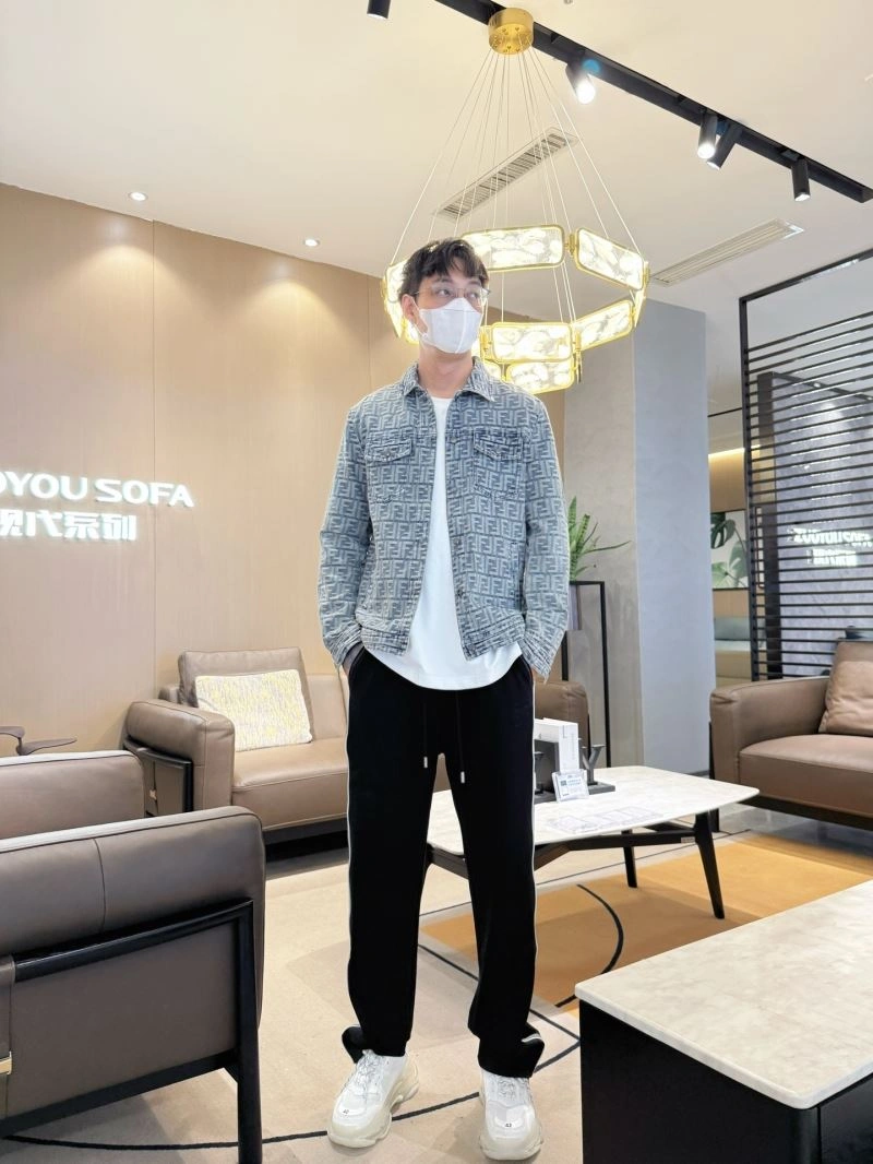Top mirror Fendi Outwear