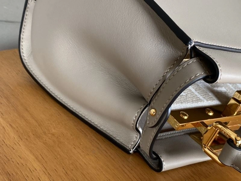 Economical Fendi Peekaboo Bags