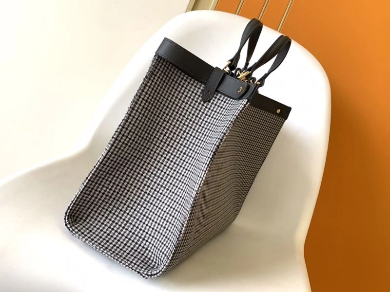 Budget-friendly Fendi Peekaboo Bags