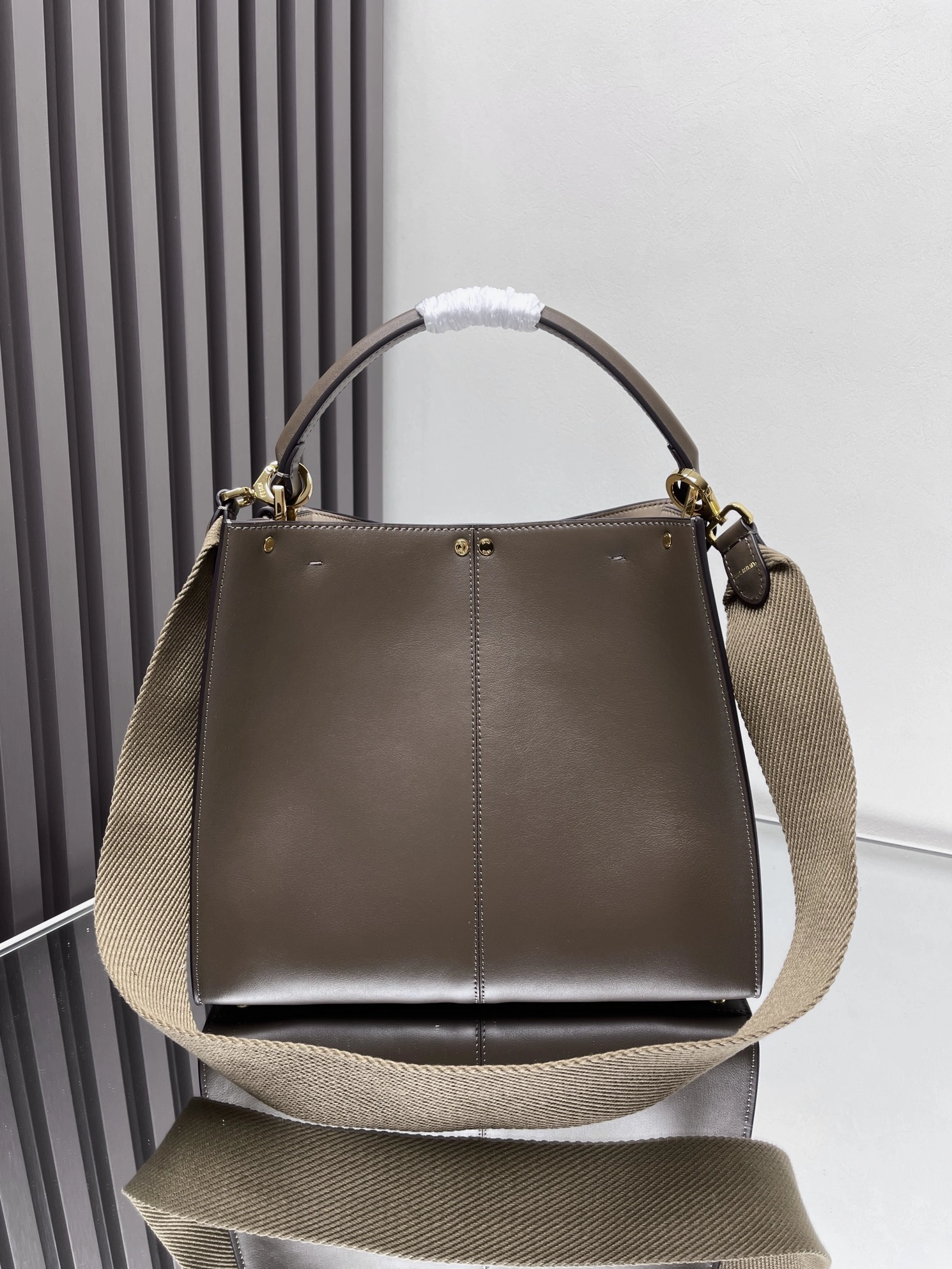 Top match Fendi Peekaboo Bags