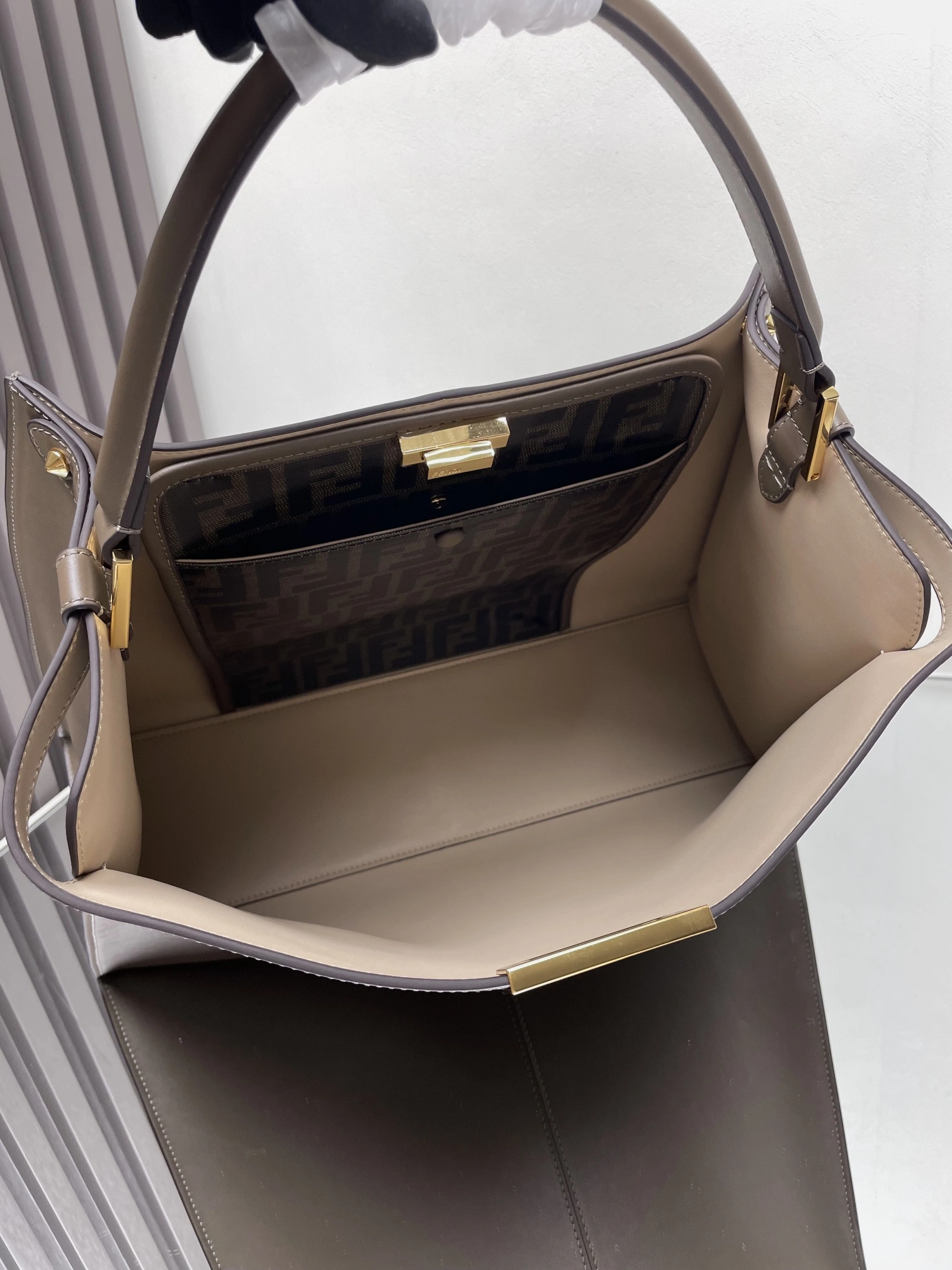 Discounted Fendi Peekaboo Bags