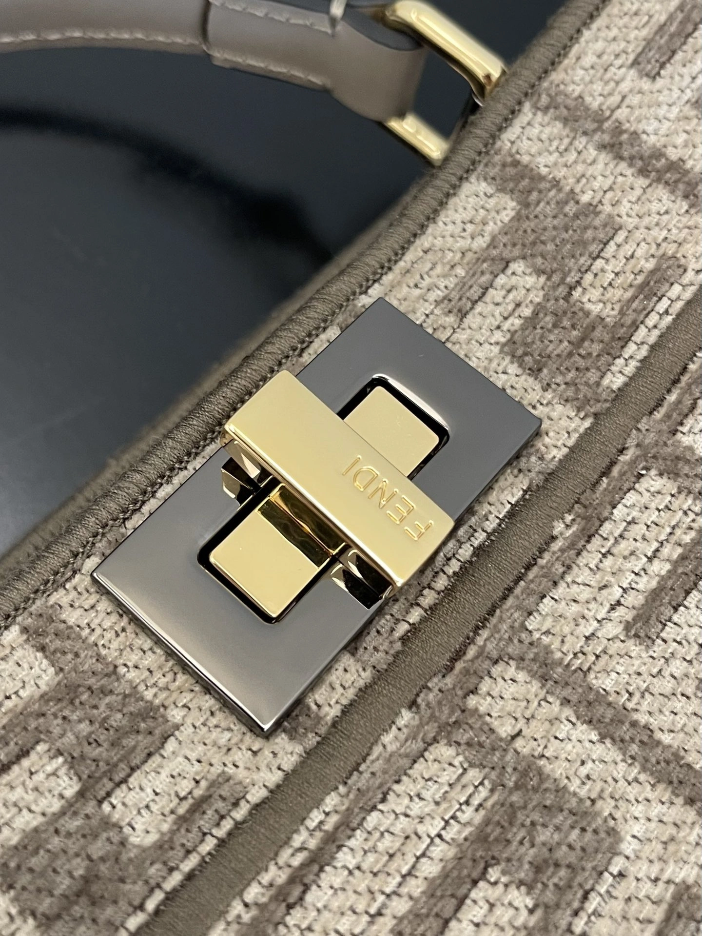 Accurate model Fendi Peekaboo Bags