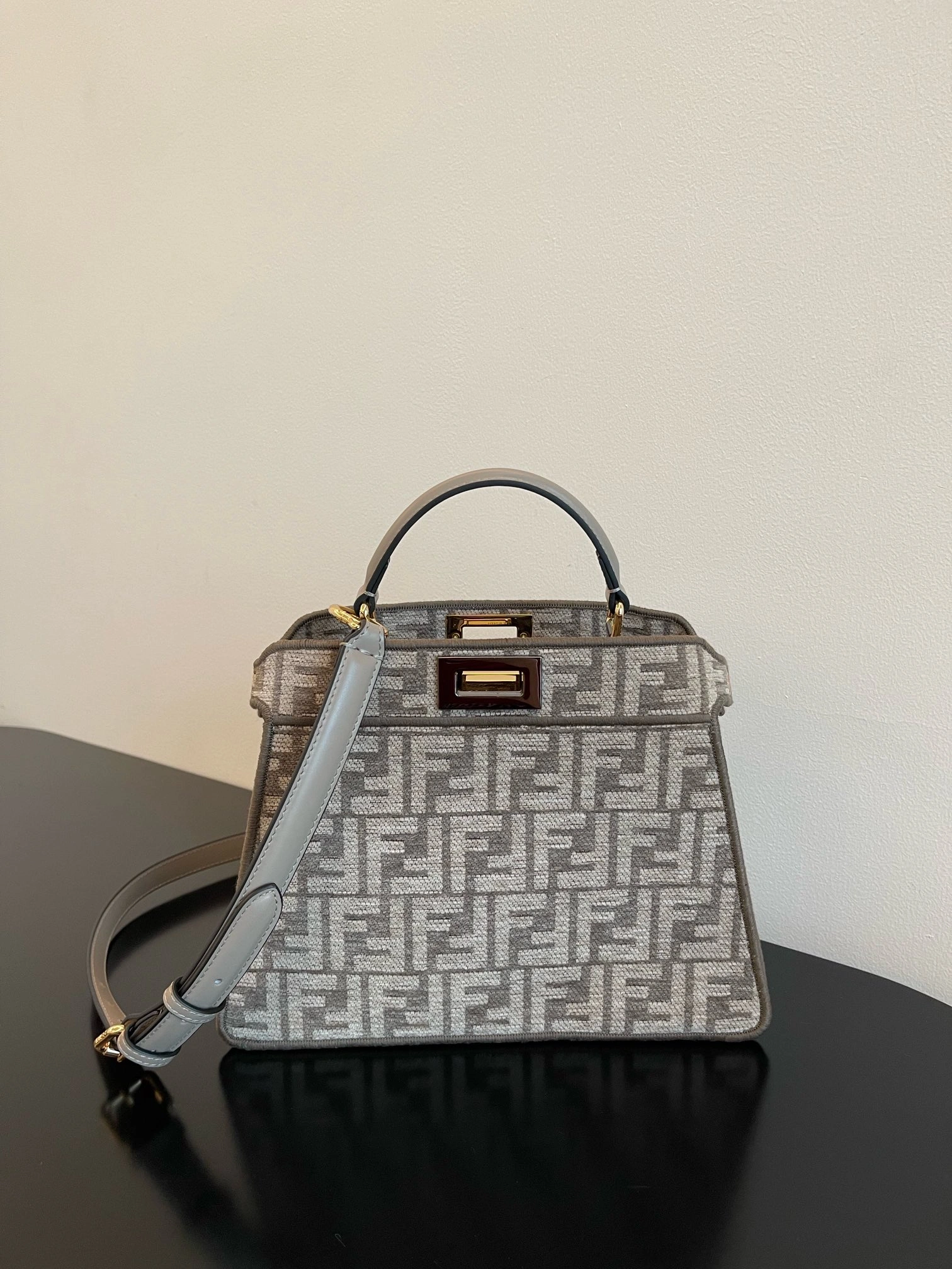 Accurate model Fendi Peekaboo Bags