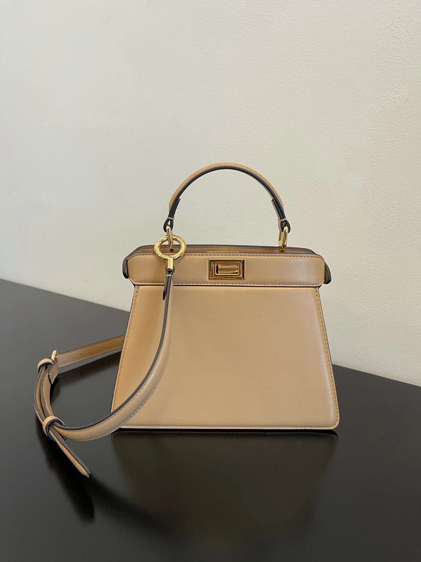 Precise copy Fendi Peekaboo Bags