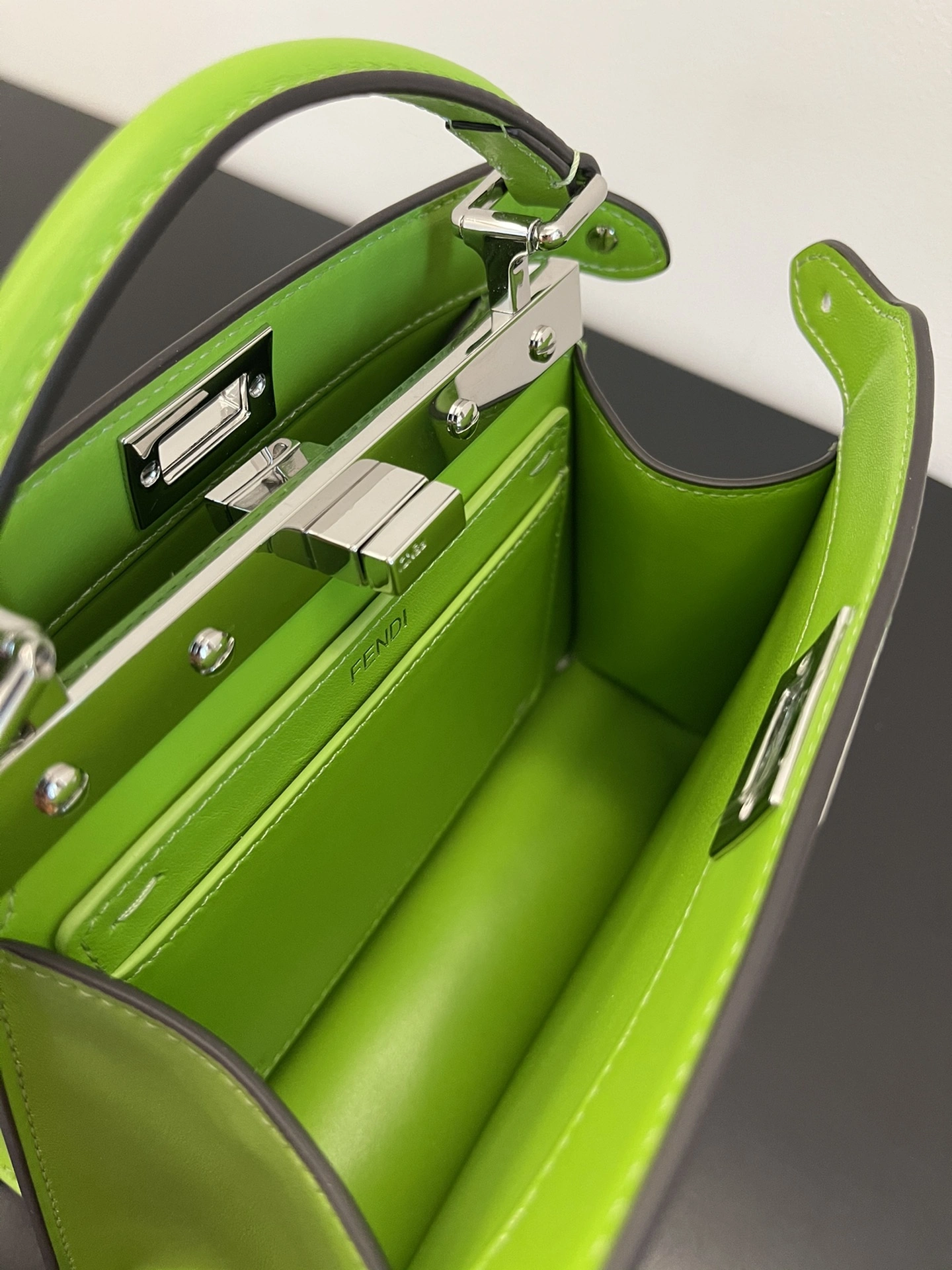Top mirror Fendi Peekaboo Bags