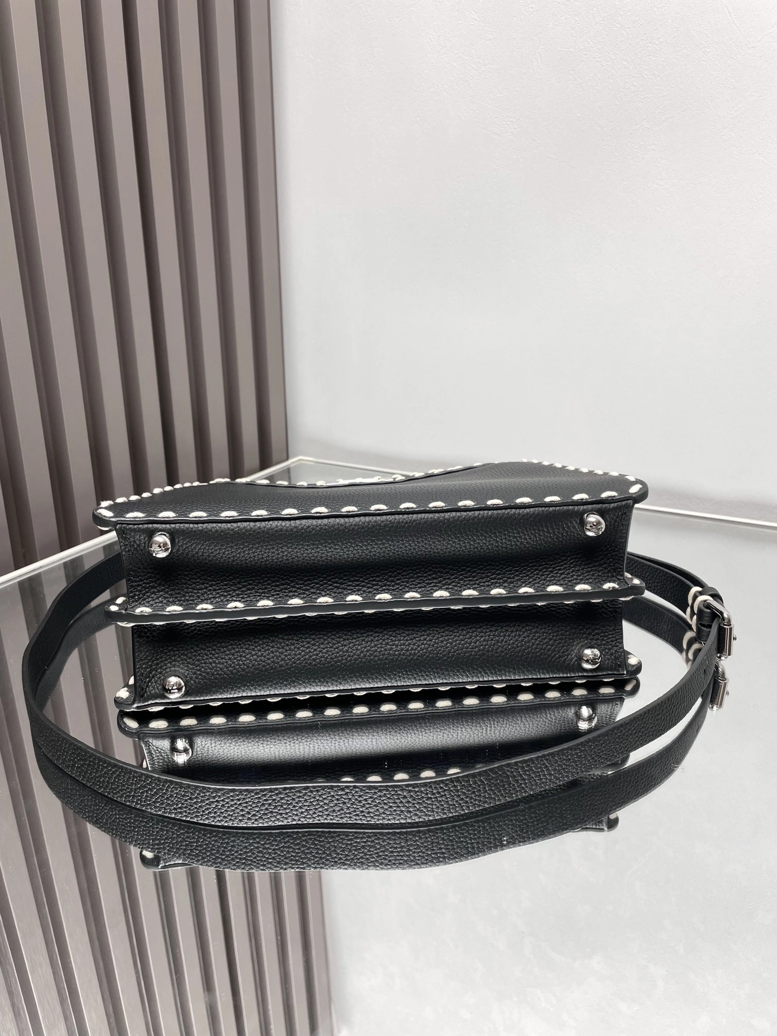 Top match Fendi Peekaboo Bags