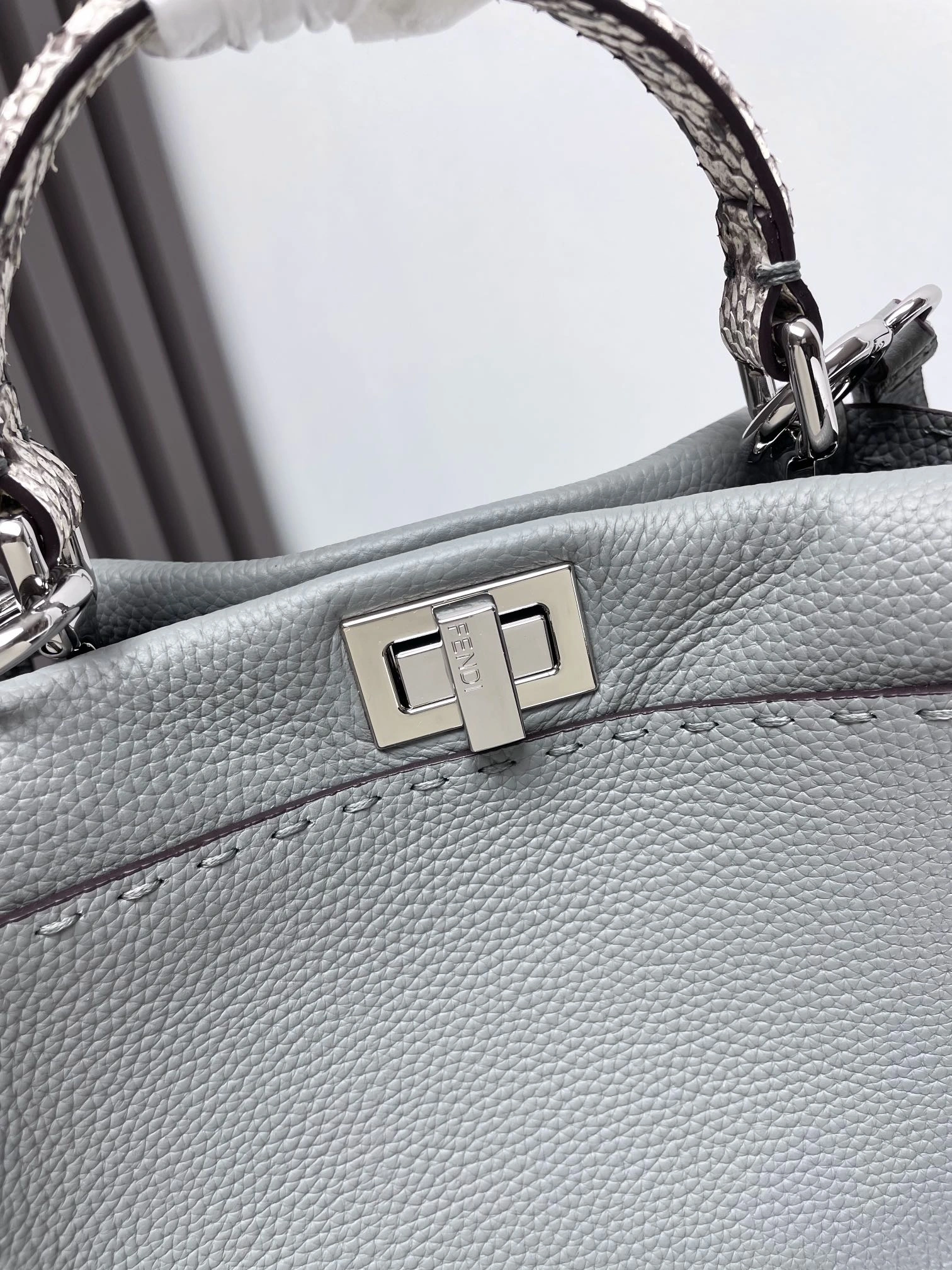 1:1 copy Fendi Peekaboo Bags